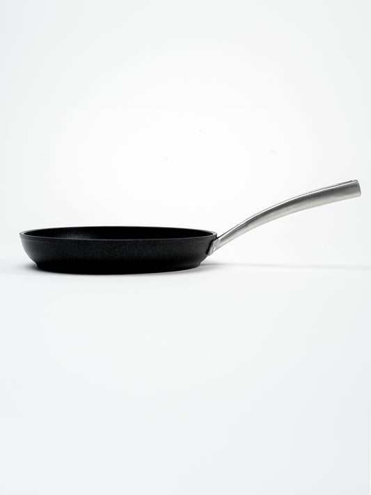 Discover high-quality cookware | SKK Guss